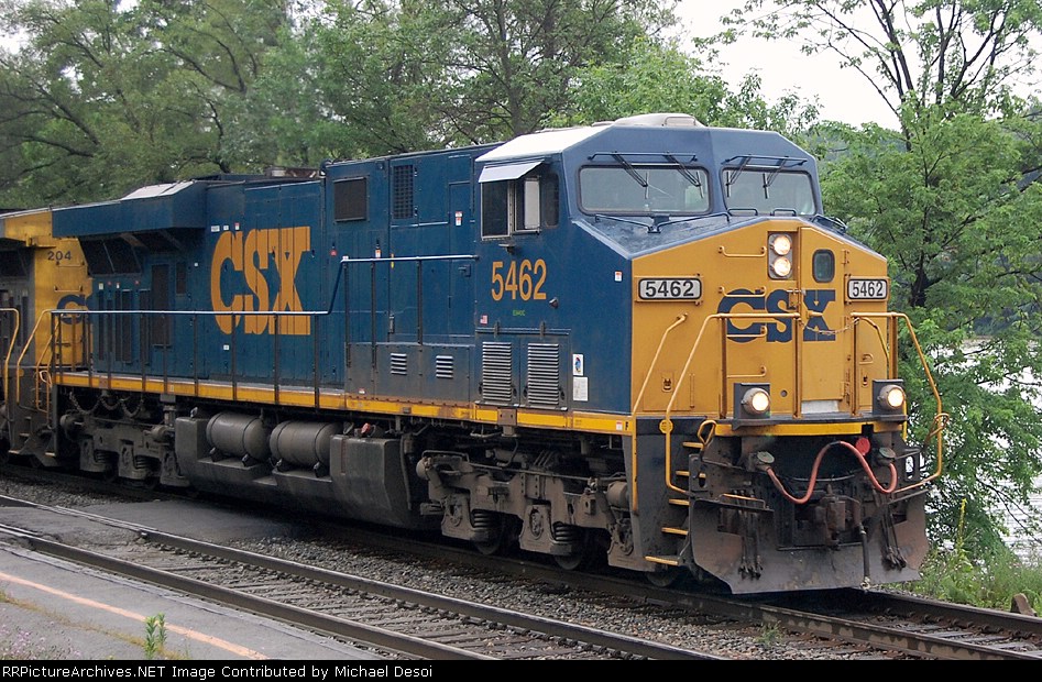 CSX ES-44DC #5462 leads a westbound through the station
